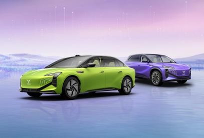 “E”马当先，红旗 E001 与 E202 引潮出动 - 新华网客户端