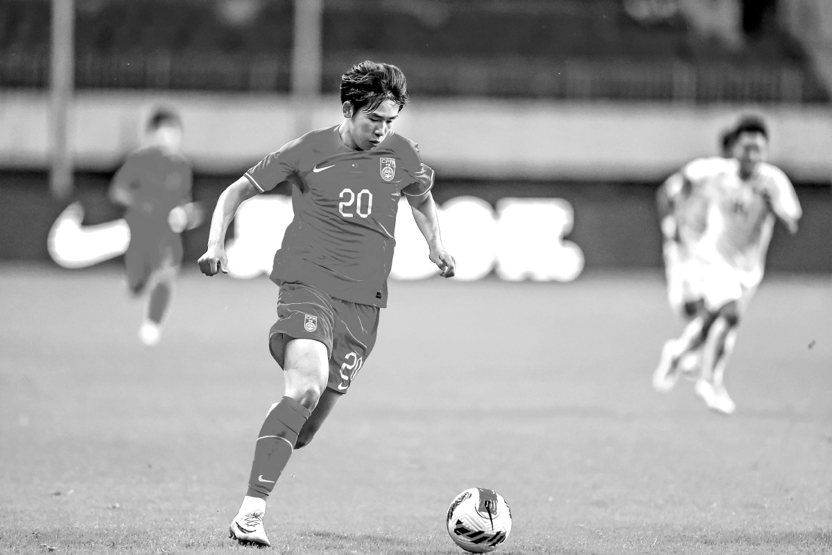 上海申花U21队5比1战胜沧州雄狮U21队 低龄球员表现亮眼U21联赛为国字号球队 “送”人才 - 新华网客户端